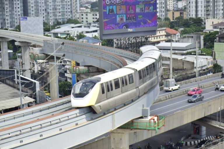 Bangkok’s First Monorail, the Yellow Line, running from Ladprao station ...