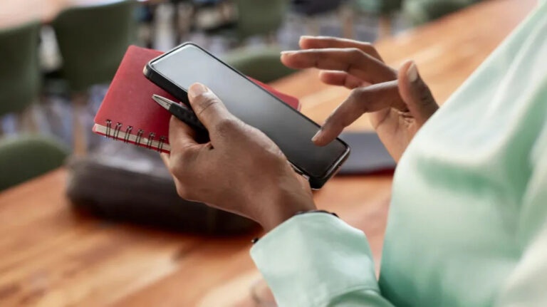 UK Government drops plans for mandatory digital ID to work in UK ...